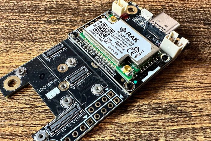 New Meshtastic RAK 4361 with WisBlock Repeater Build - The Dirty Grunt